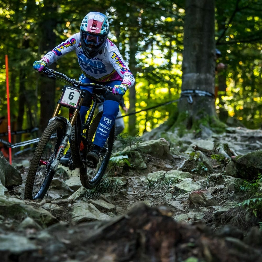 Die WD-40 Company sponsort das Team Santa Cruz Syndicate.