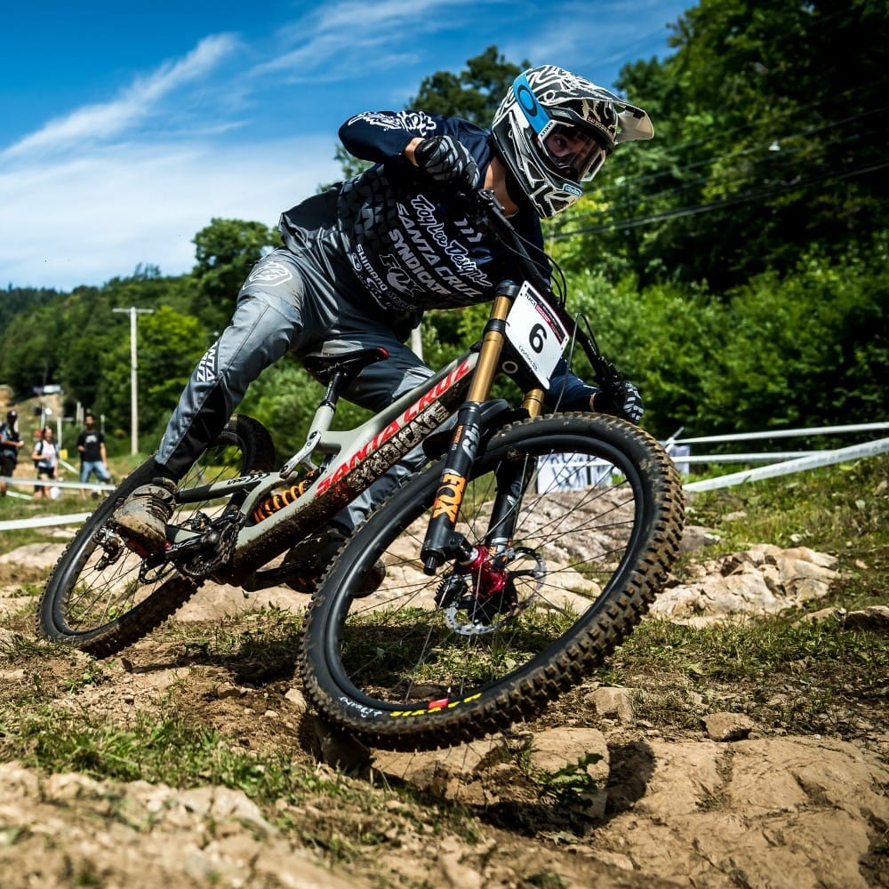 Die WD-40 Company sponsort das Team Santa Cruz Syndicate.